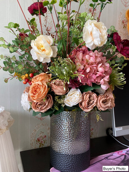 Modern Large Bunch of Flowers Arrangement Interior Design, Creative Ar ...