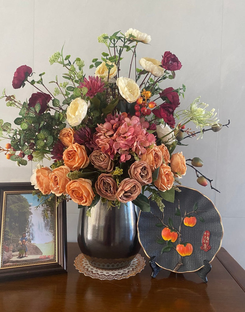 Modern Large Bunch of Flowers Arrangement Interior Design, Creative Ar ...